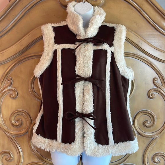 King Ranch | Jackets & Coats | King Ranch Western Furry Vest | Poshmark
